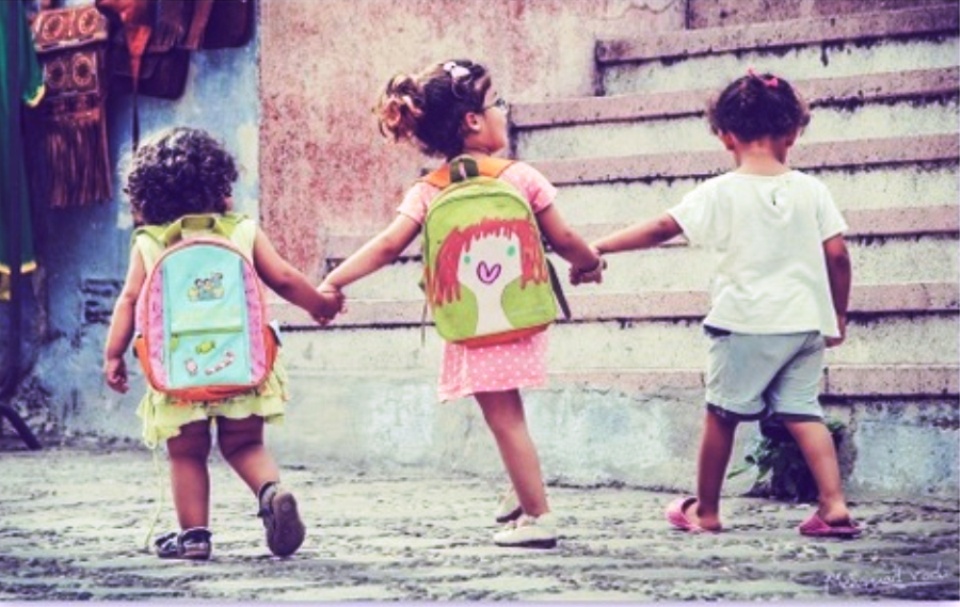 Πώς μας βοηθάνε οι φίλοι μας | Ευφροσύνη Μήτσιου